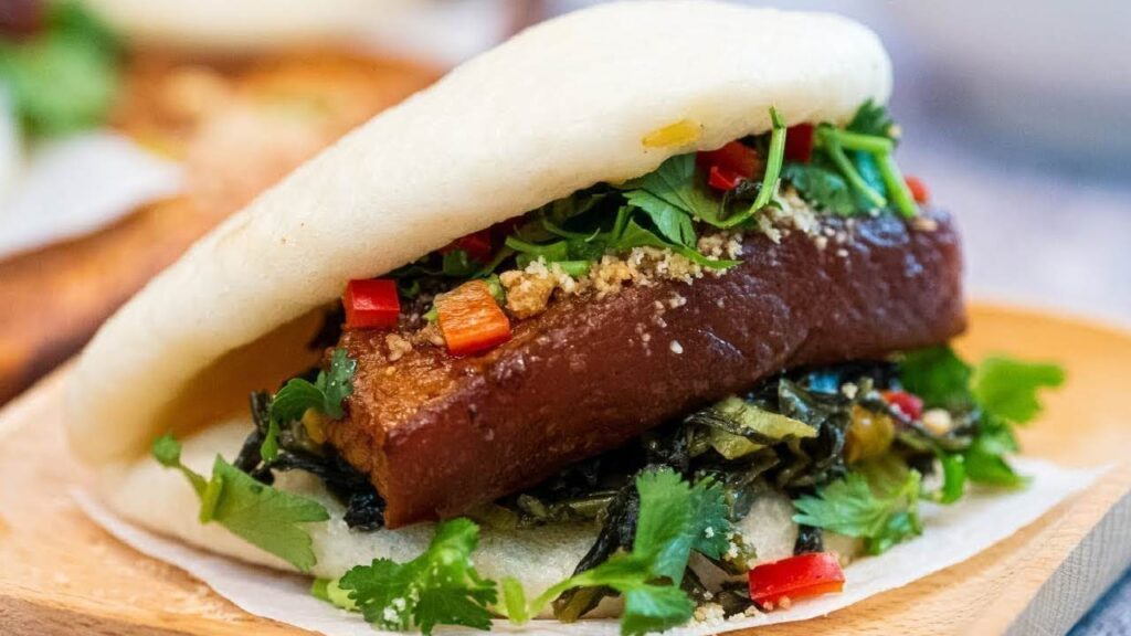 Gua Bao: Taiwan’s Iconic Street Food Delight